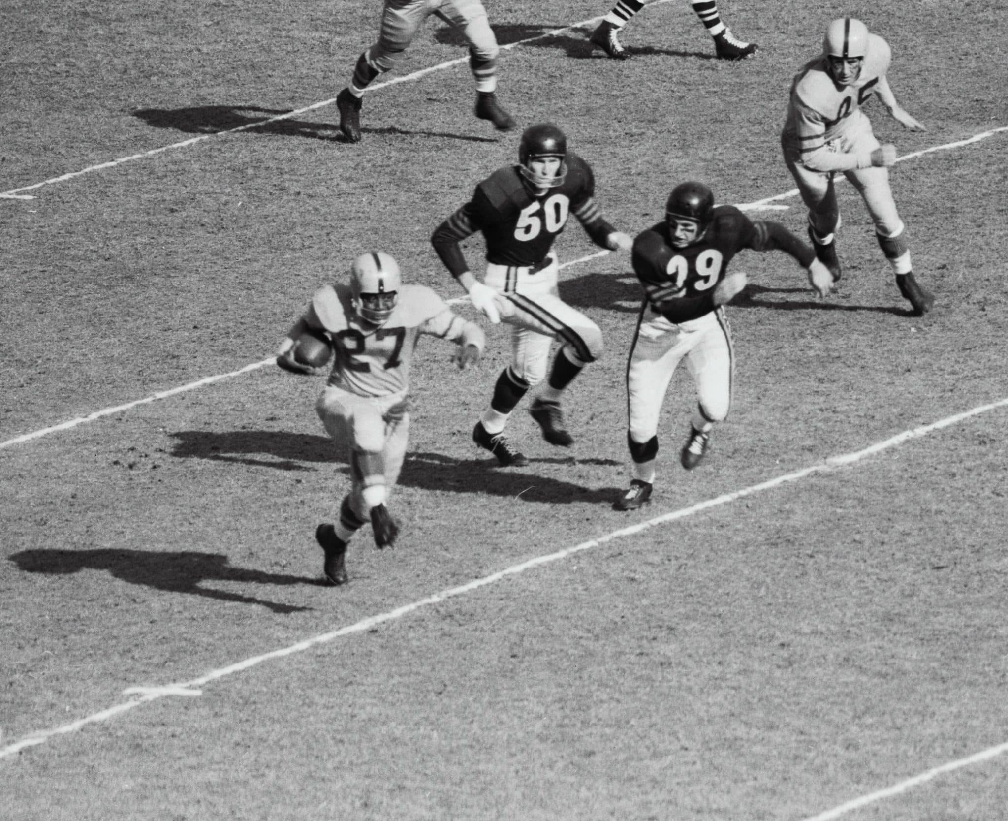 Former Packer halfback Switzer dies at 89 - WTMJ