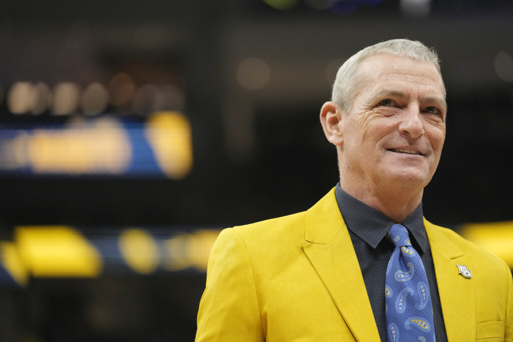 Despite cancer diagnosis, Marquette's Mike Lovell was 'relentless' - WTMJ