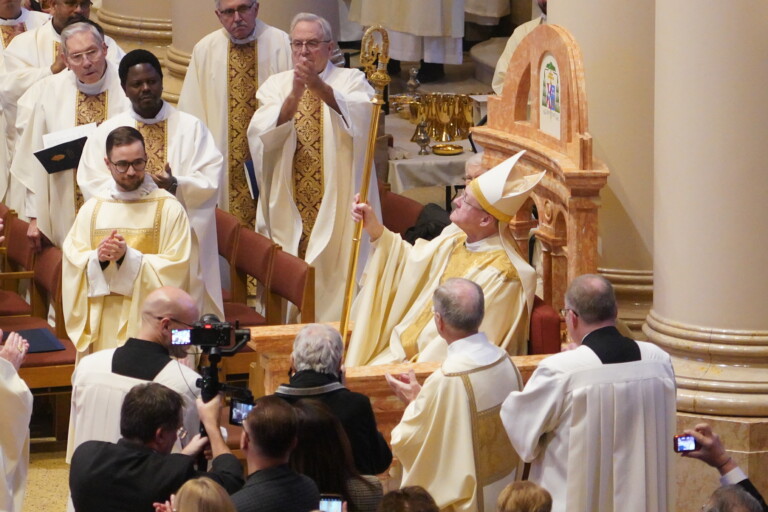 New Milwaukee Archbishop Jeffrey Grob formally installed - WTMJ