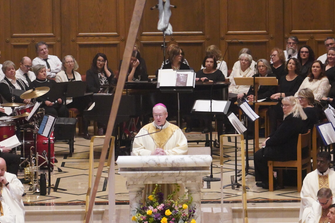 New Milwaukee Archbishop Jeffrey Grob formally installed - WTMJ