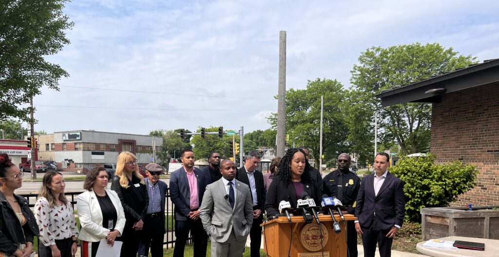 Milwaukee takes first step toward traffic cameras to curb reckless ...