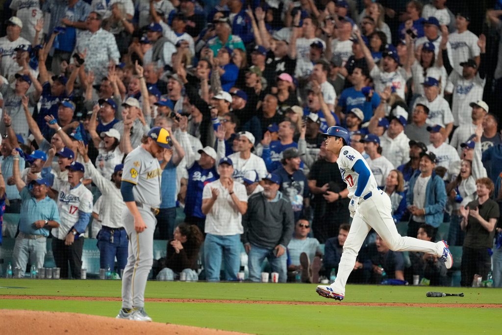 Brewers Historic 2025 Season Ends in Los Angeles as Dodgers Win Game ...