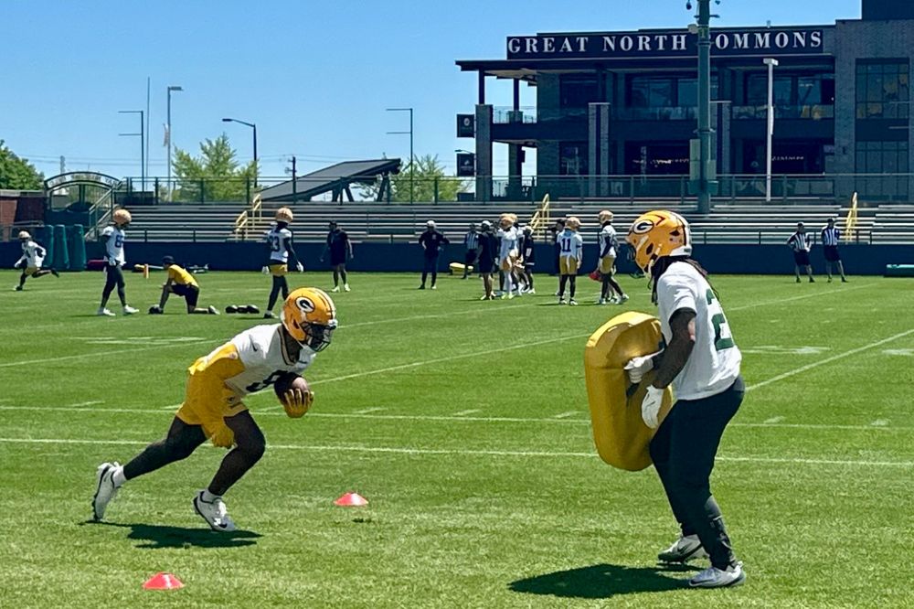 Josh Jacobs practicing with Packers again while prosecutors consider ...
