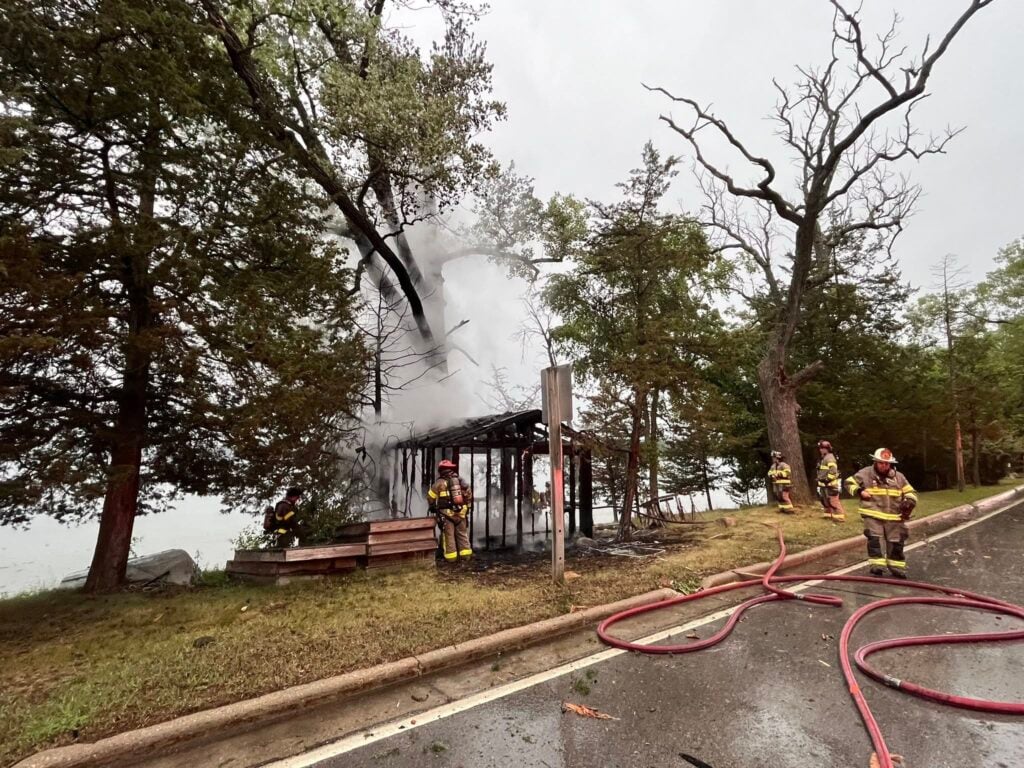 LIVE UPDATES: Storms cause power outages, road closures, lightning ...